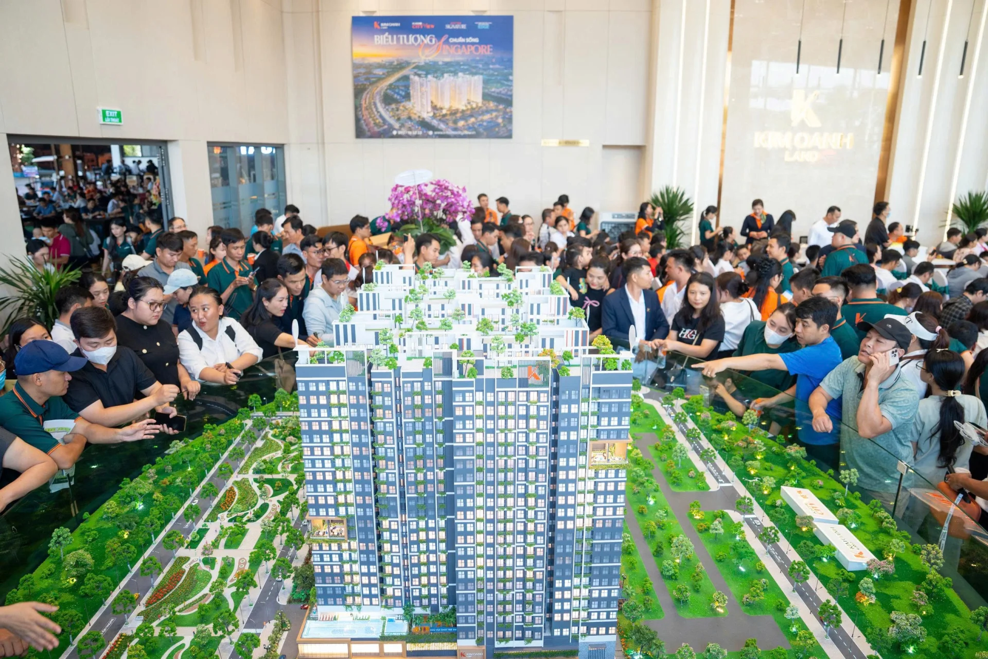 Hơn 800 khách hàng tham quan Sales Gallery K-Home Cityview trong ngày ...